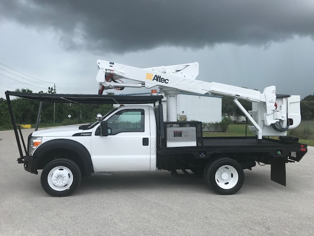 Bucket & Forestry Trucks Archives - Centec Equipment